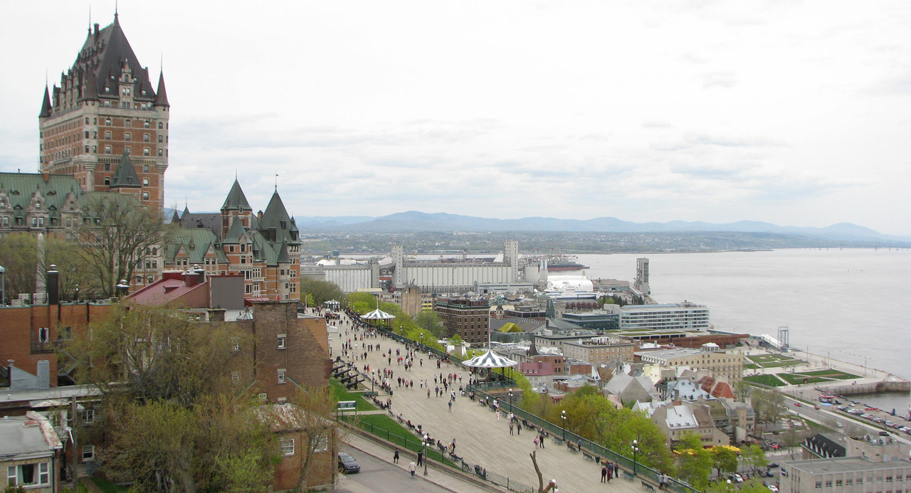 A spring day in Québec City - SkyscraperPage Forum