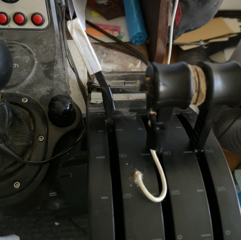 Logitech Throttle Quadrant Lever Snapped!!! - Hardware Controllers ...