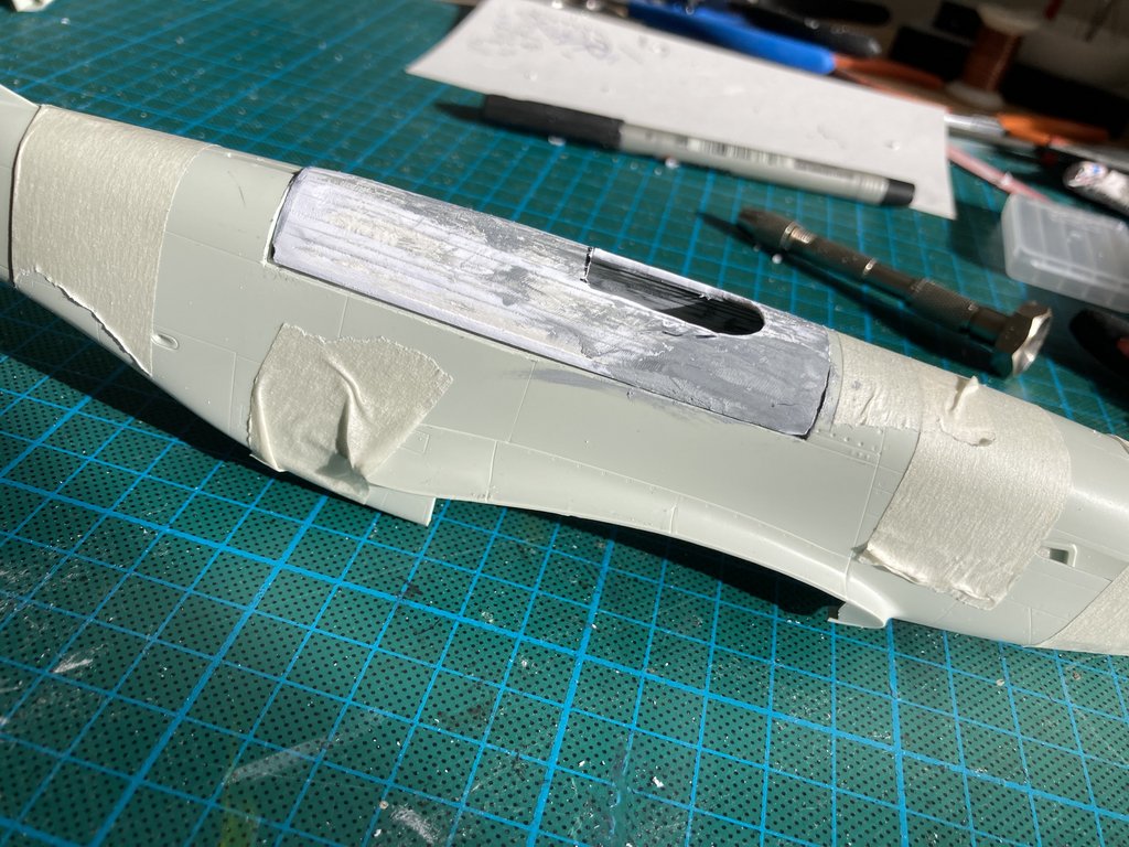 P-51 Racer conversion (Dago Red - Revell 1/32) and refurbishing (Strega ...