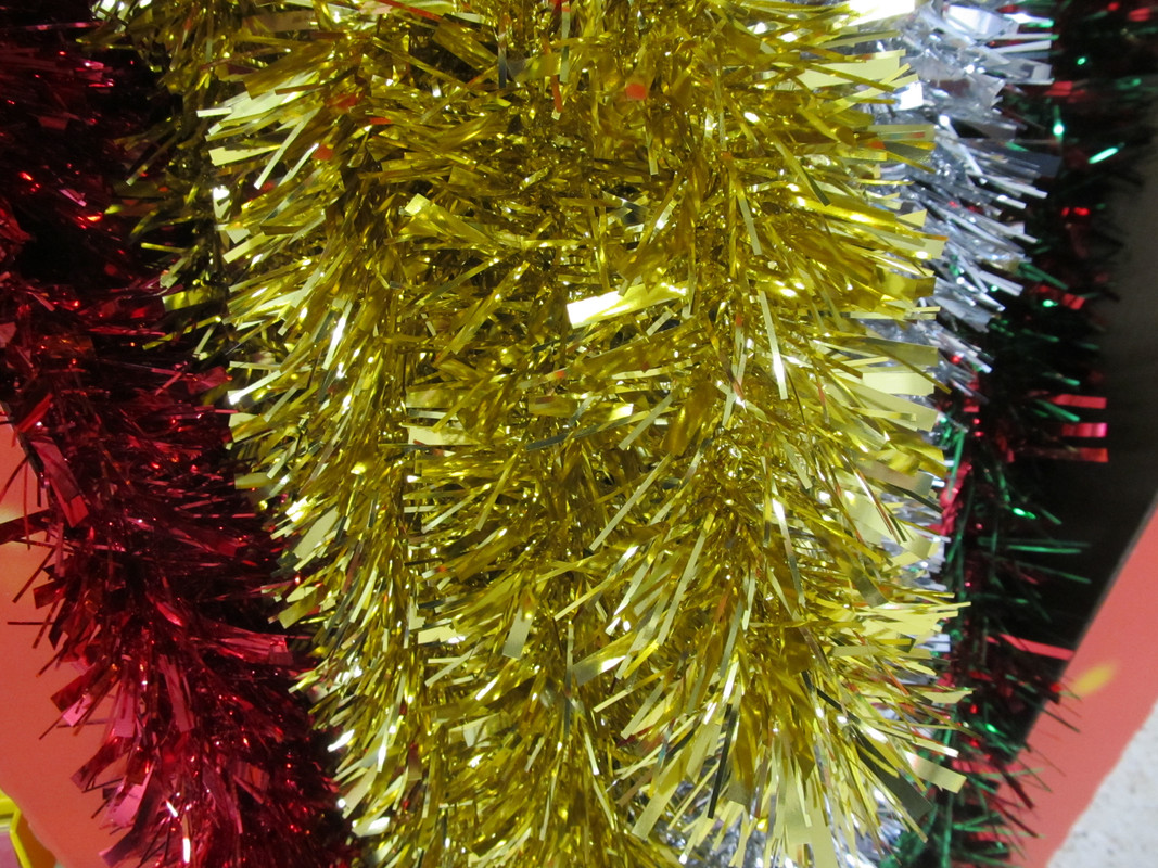 tinsel — Postimages