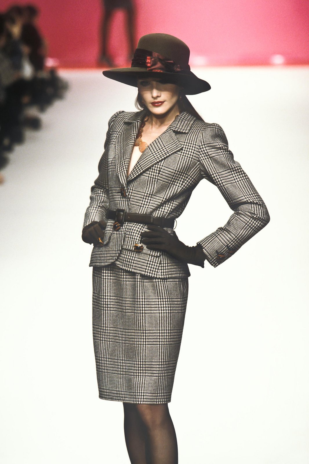 Fashion Classic: Yves Saint Laurent Fall/Winter 1995 | Lipstick Alley