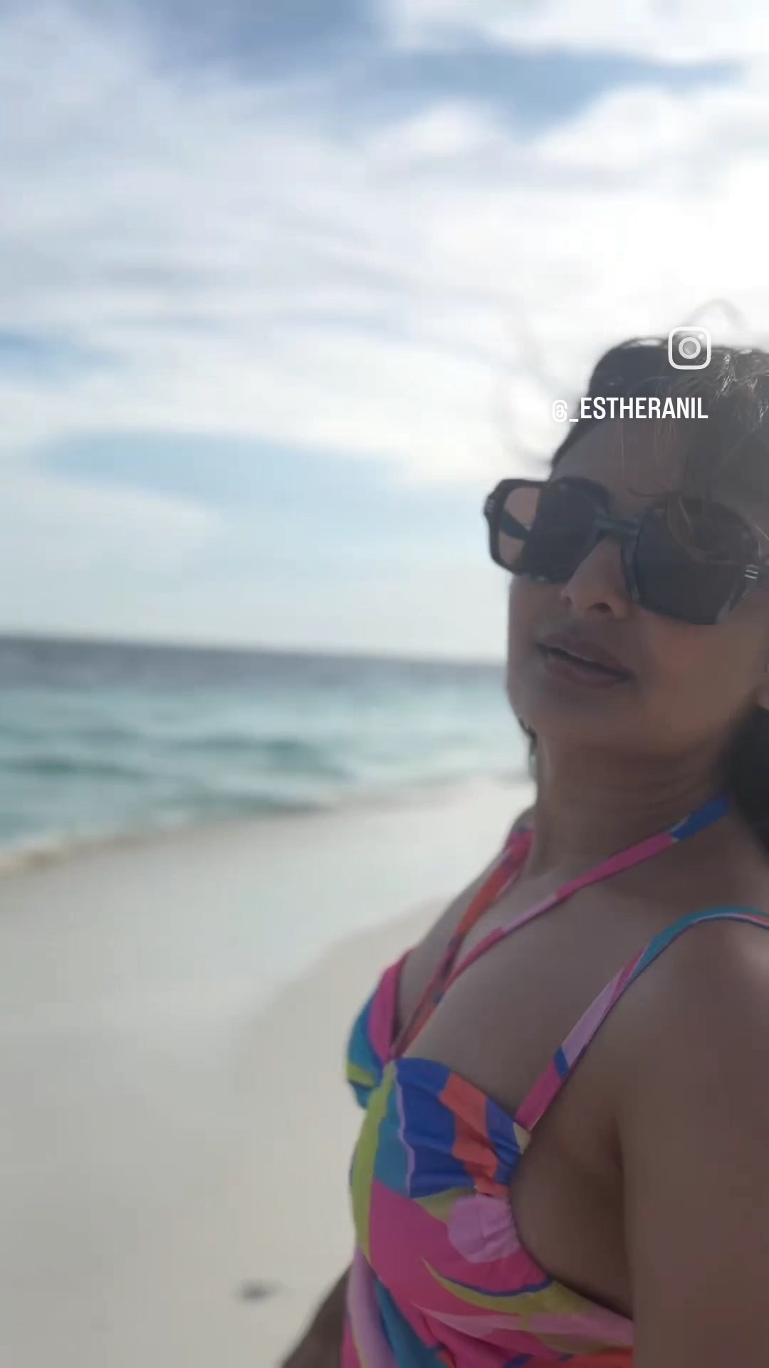 Esther Anil Hot in Swimsuit mp4 snapshot 00 17 534 — Postimages