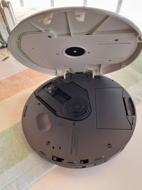 sony d ne270 2 — Postimages