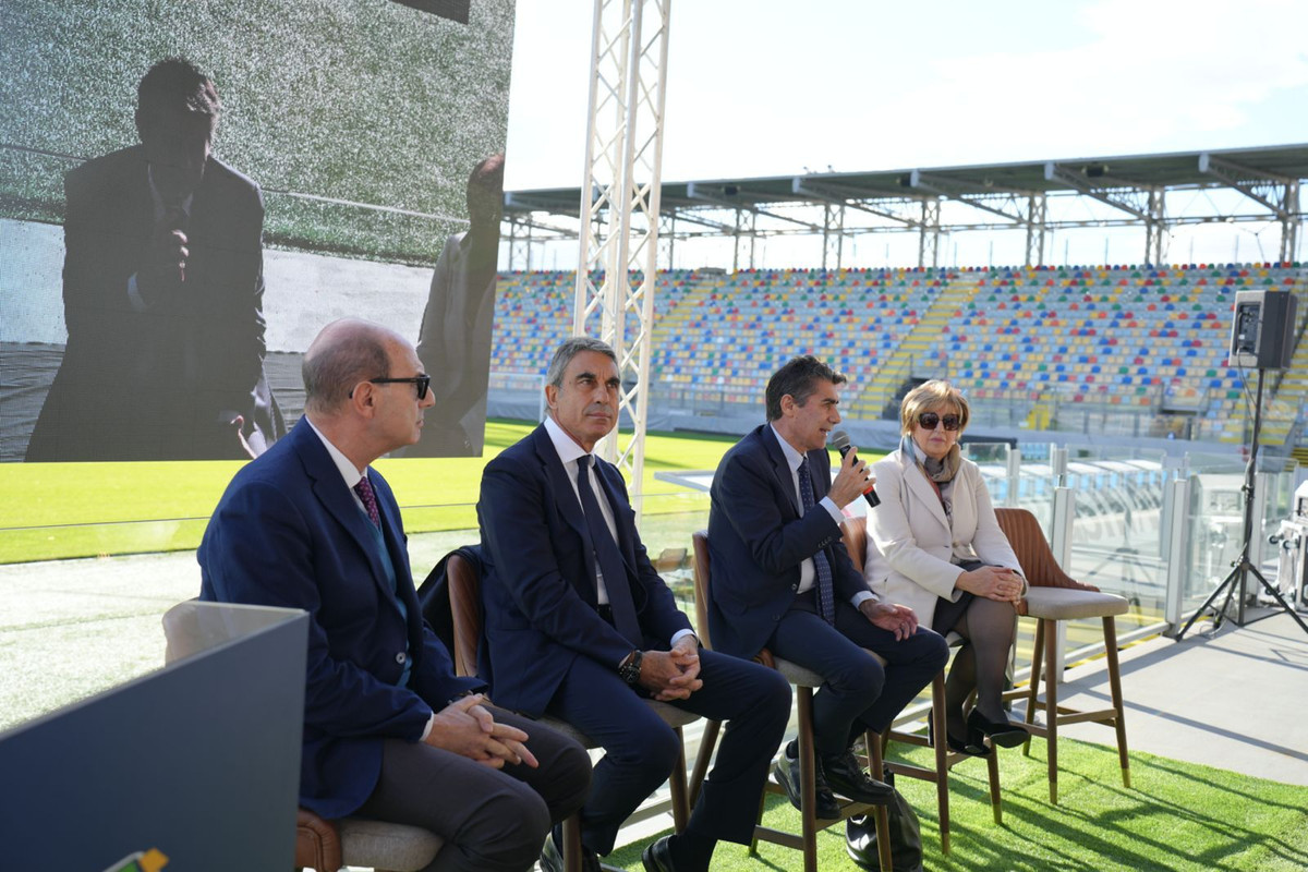 Al Benito Stirpe la forza di un messaggio: No alla violenza sulle donne