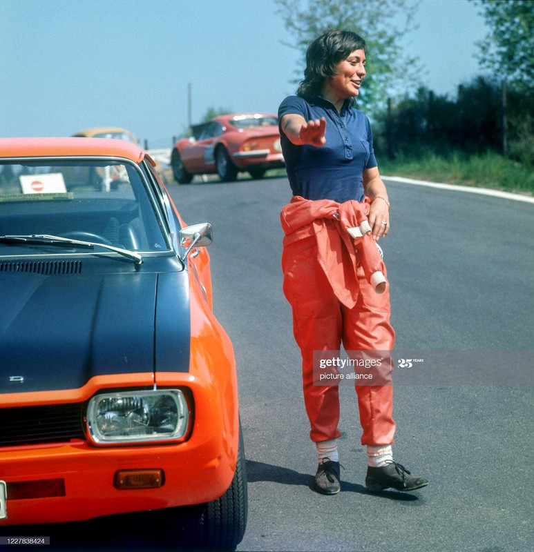 vintage gridgirls7248 Rosi Mittermaier 1971 — Postimages