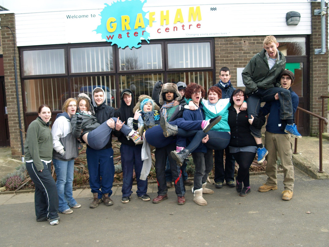 Dan Addison & Team 49 at Grafham Water Centre (2011) — Postimages