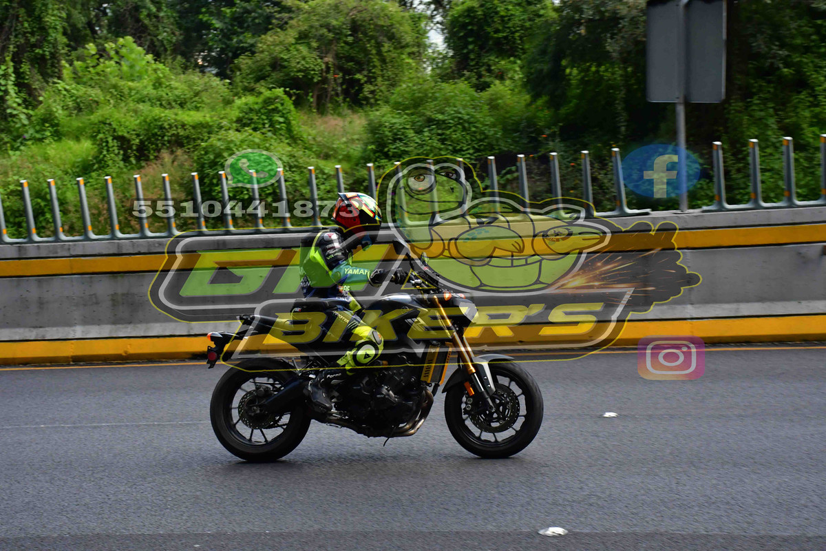 CH2 1051 — Postimages