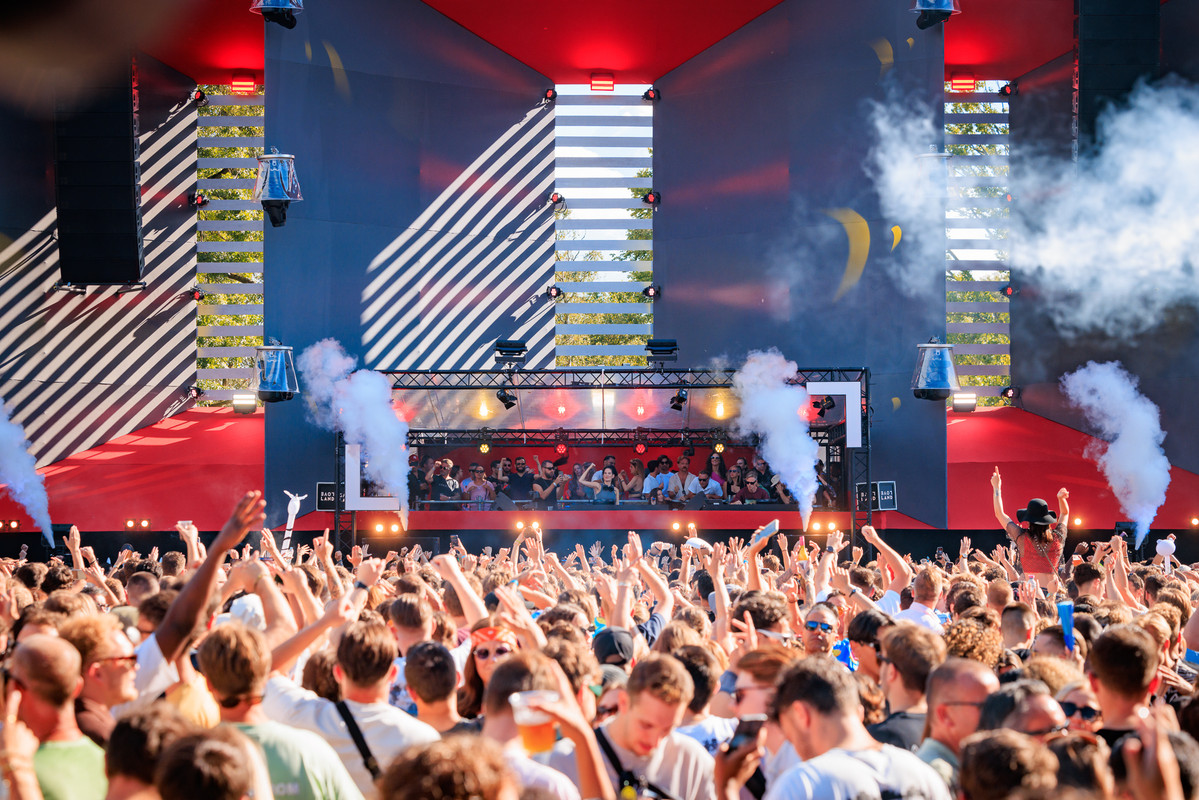 The 15 best female DJs in the World | Skiddle