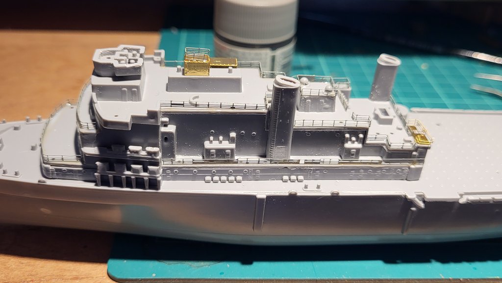 iggie's fearful HMS Fearless - The Unofficial Airfix Modellers' Forum