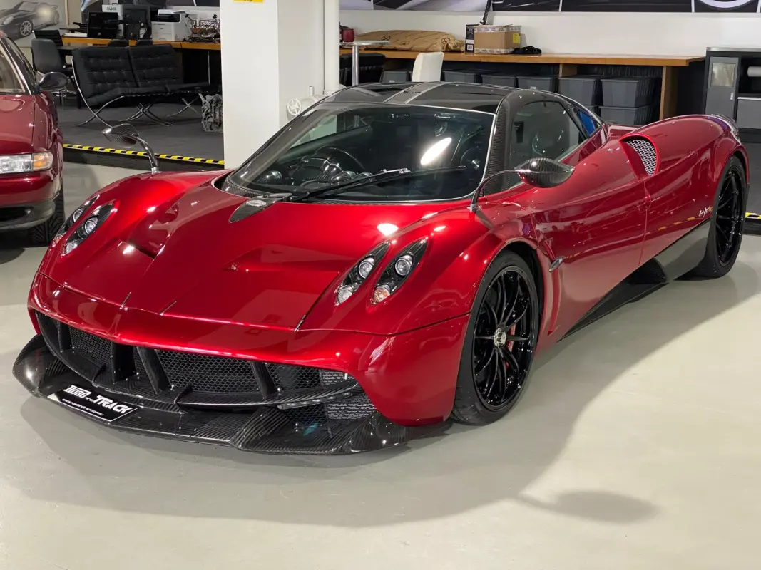Pagani Huayra Red Pagani Huayra Roadster 10 Feiten En 3D 360°