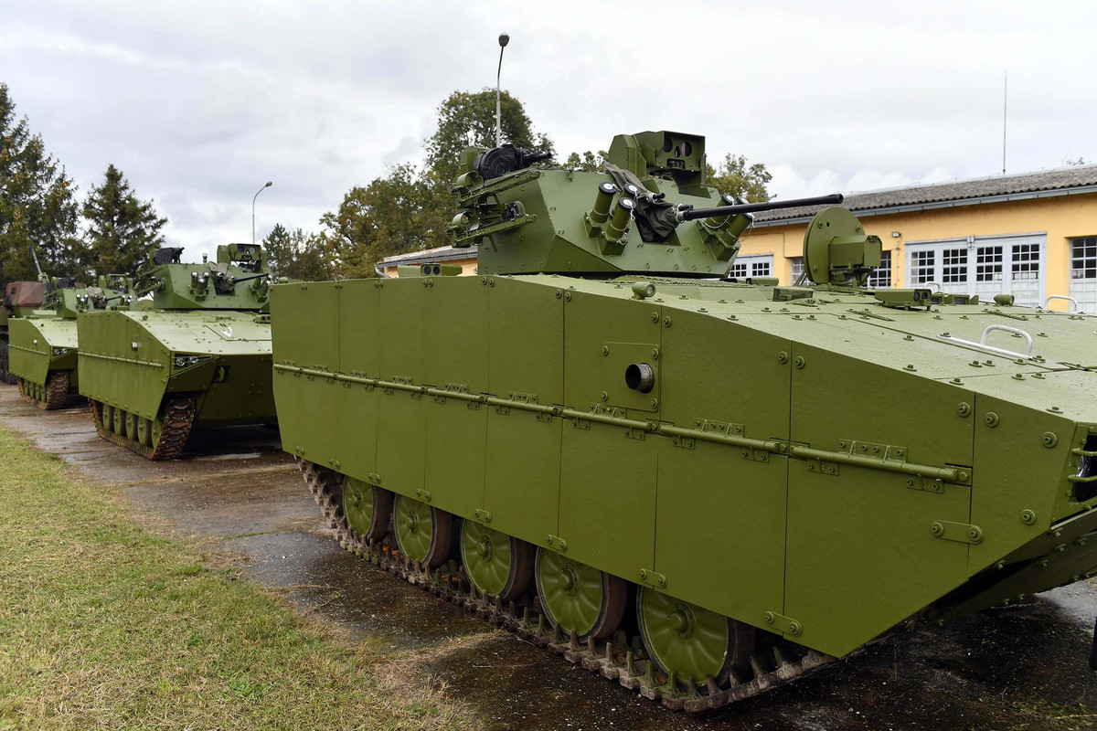 Borbeno vozilo pešadije M-80