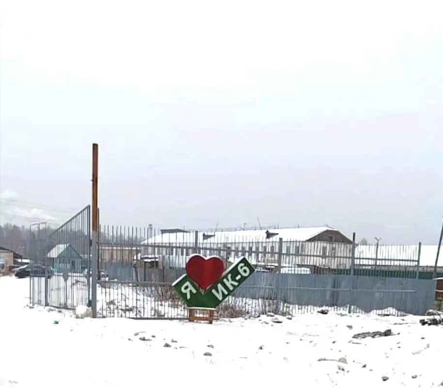 3 Vs MZ8p3n Ec — Postimages