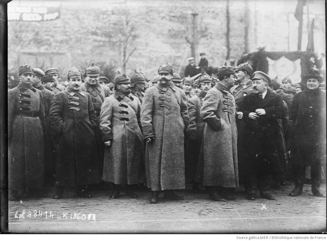 november 17th 1923 moscow revolution day lev kamenev right v0 y9ybcc5zpw0c1 — Postimages