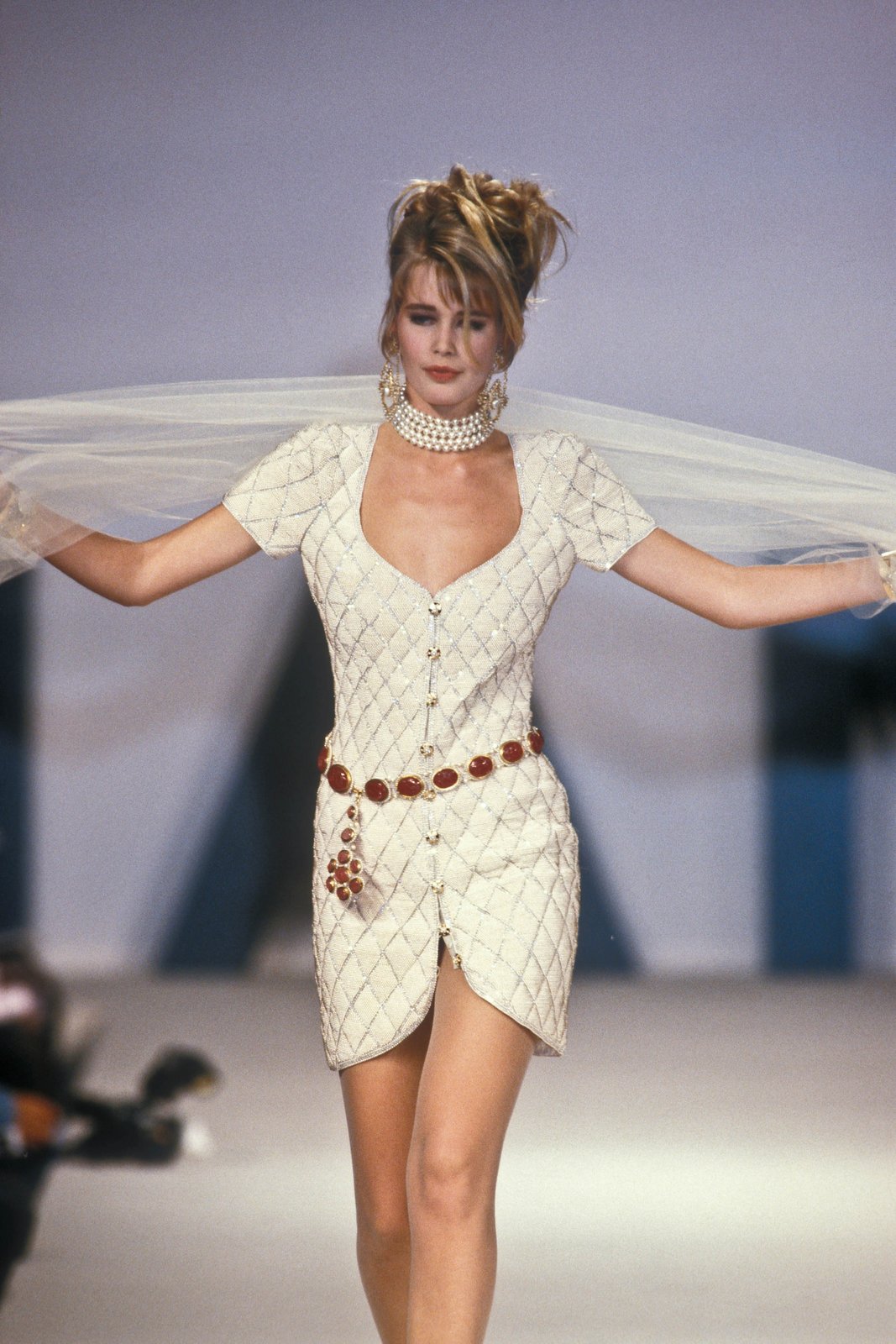 Fashion Classic: CHANEL Haute Couture Spring/Summer 1990 | Lipstick Alley