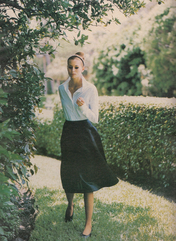 161341795 Cote de Glamour 0008 122 427lo — Postimages