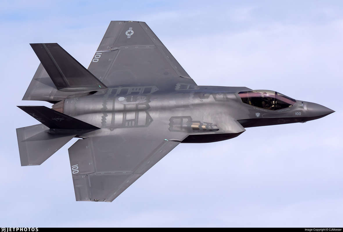 F 35 C 85587 1548774513 — Postimages