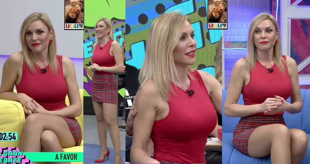 osofamosas - Bea Casado "la becaria", mini,piernas y camiseta a ...