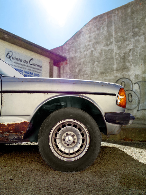 MERC w123 LX2308 Bd2 — Postimages