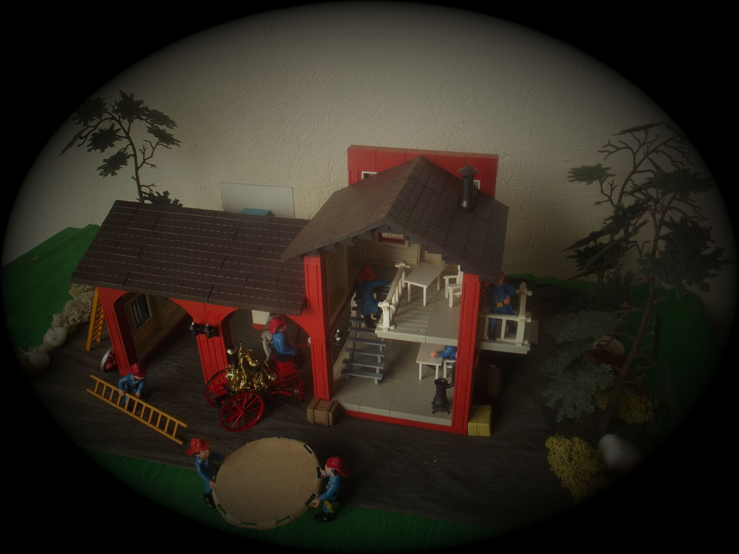 Lona 02 — Postimages