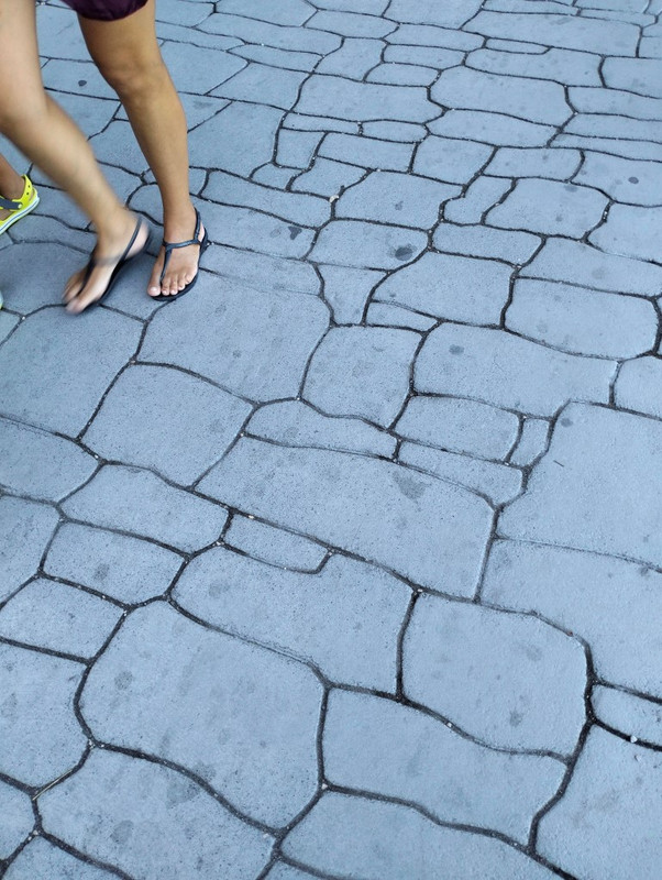 ago20 2022 (402) — Postimages