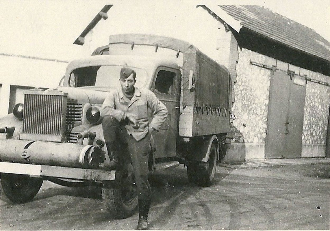 Dodge Fargo WF 32 gasgenerator Benelux cab — Postimages