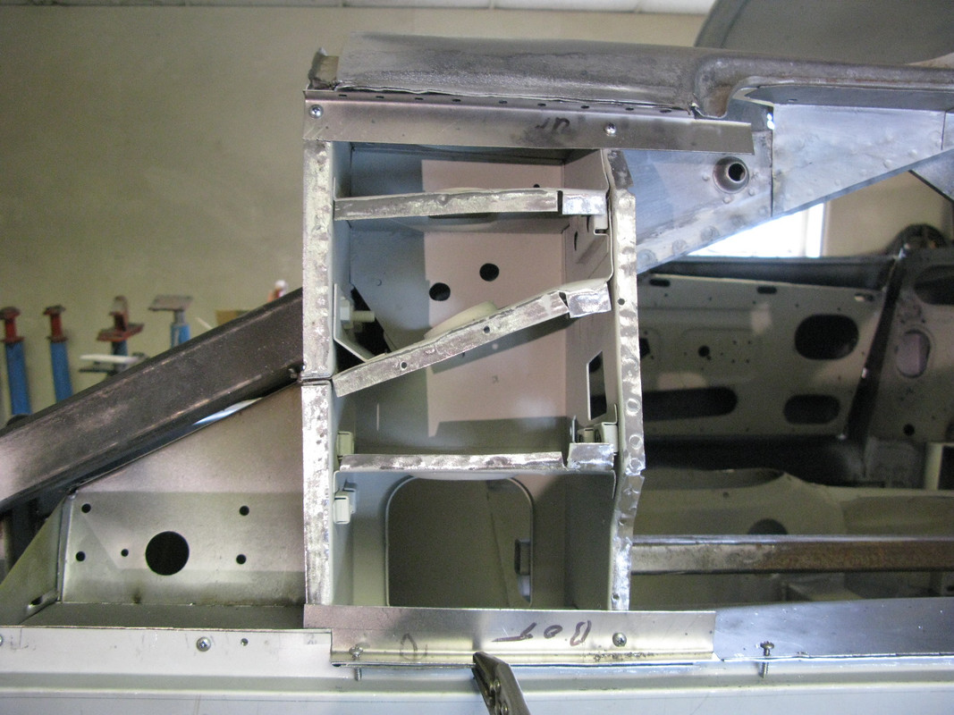 LHscuttle inner 6 — Postimages