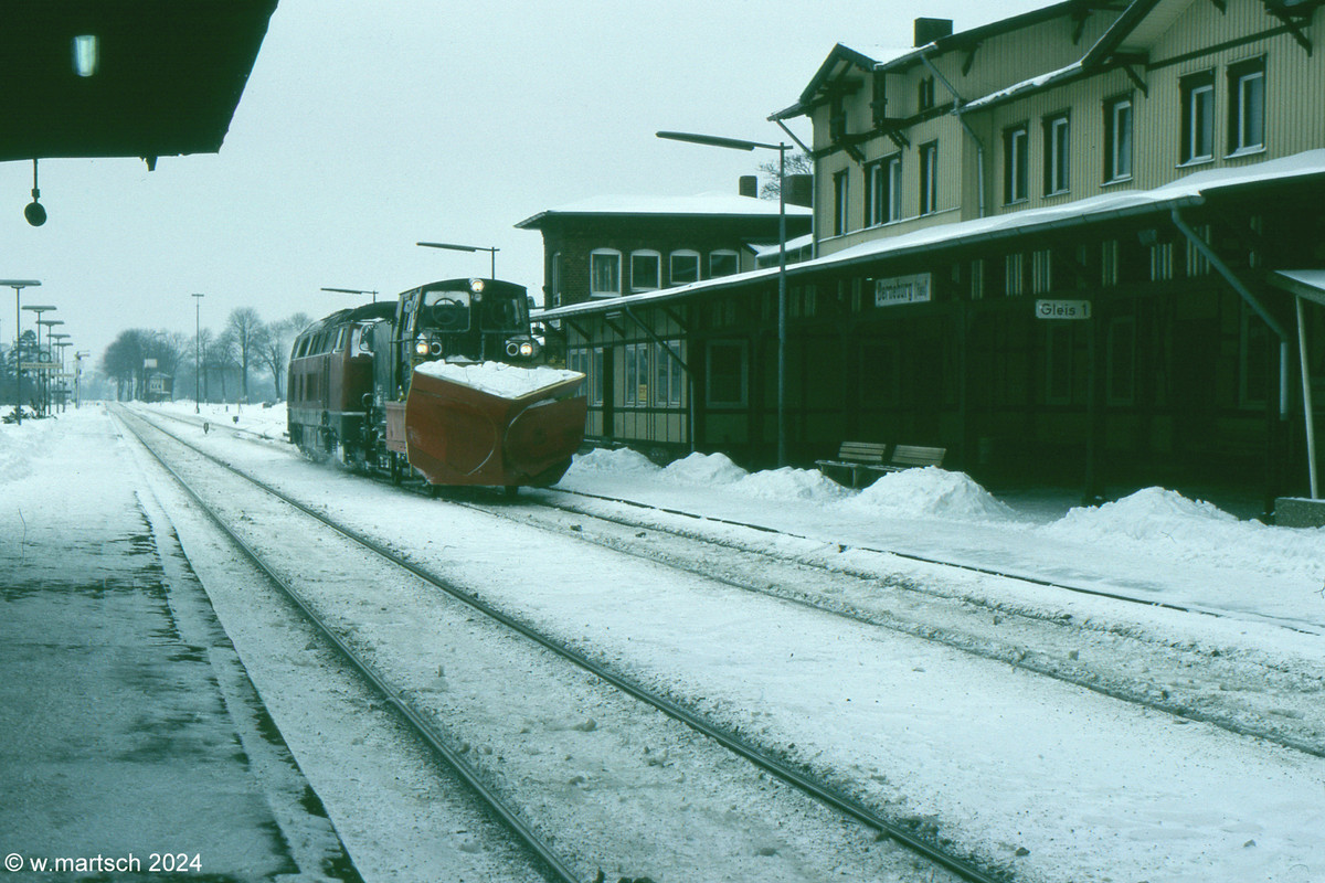 33 6516 b — Postimages