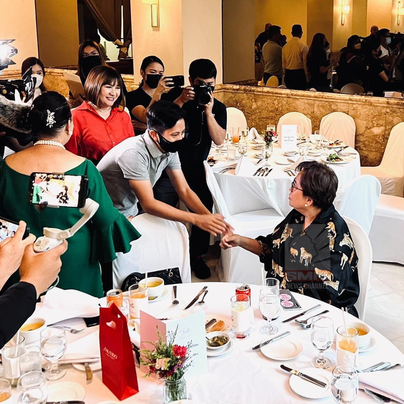 B80 CB5 F7 62 EA 4 DF0 9 B3 D 2 D26 BE371 BE4 — Postimages