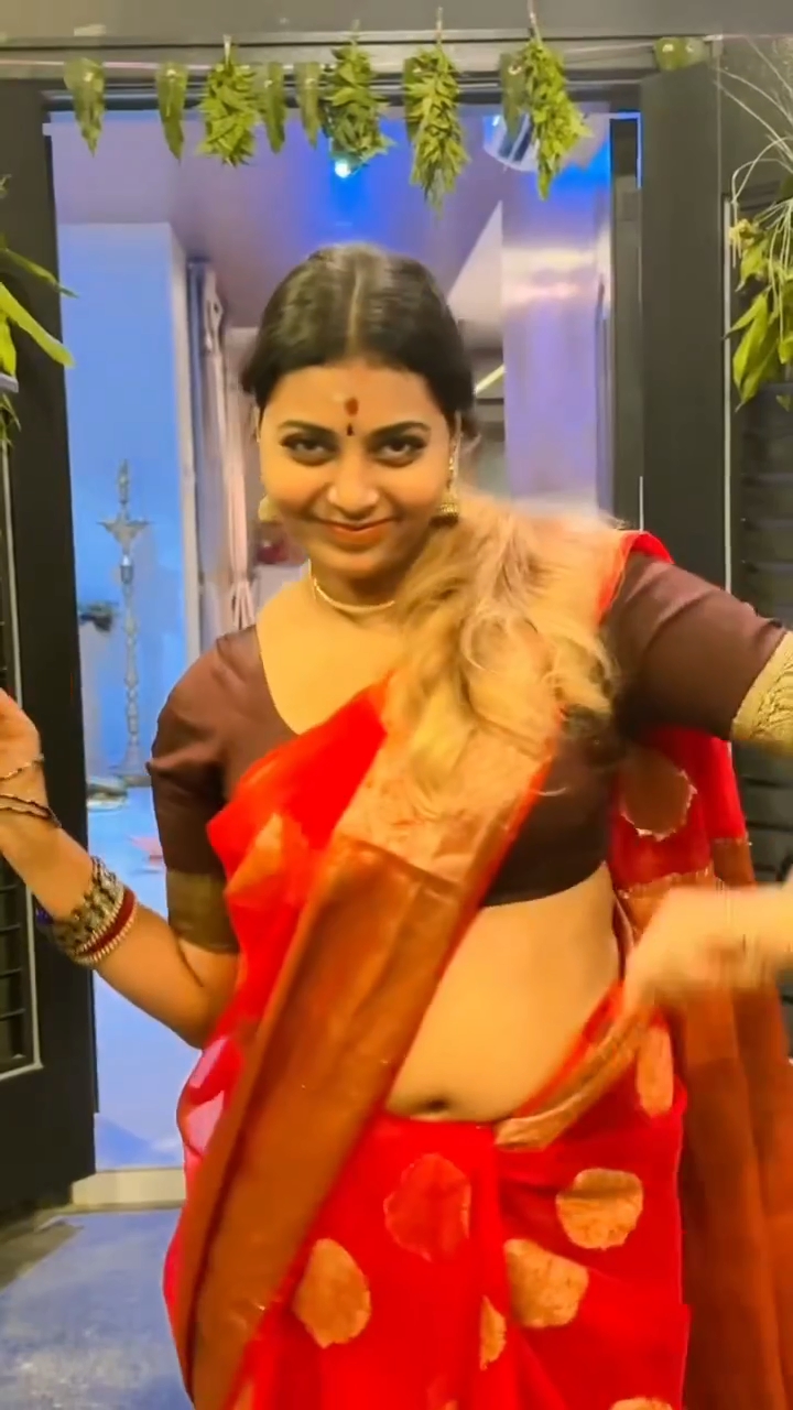 255 mp4 snapshot 00 40 [2023 08 26 15 04 09] — Postimages