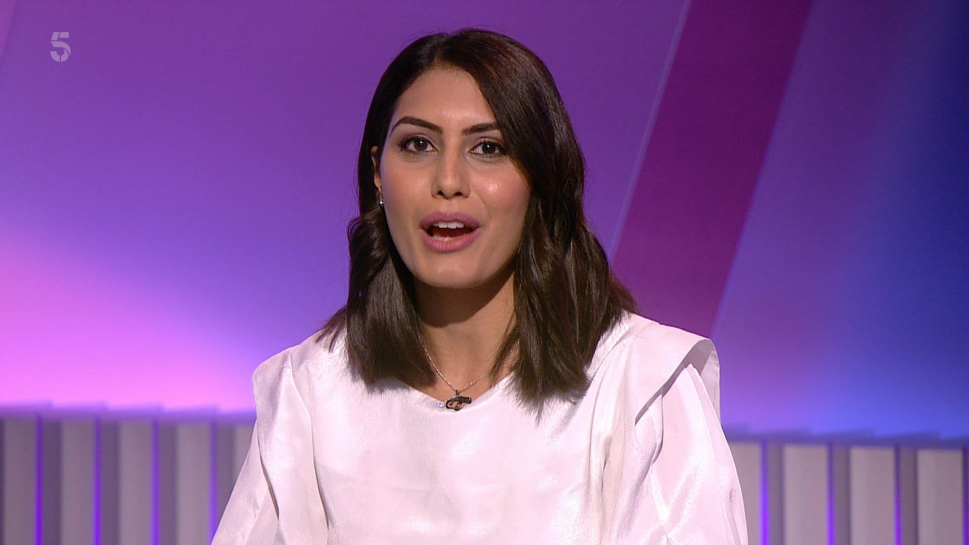 5 News at Lunchtime Channel 5 HD 2021 05 28 ts snapshot 07 27 196 — Postimages