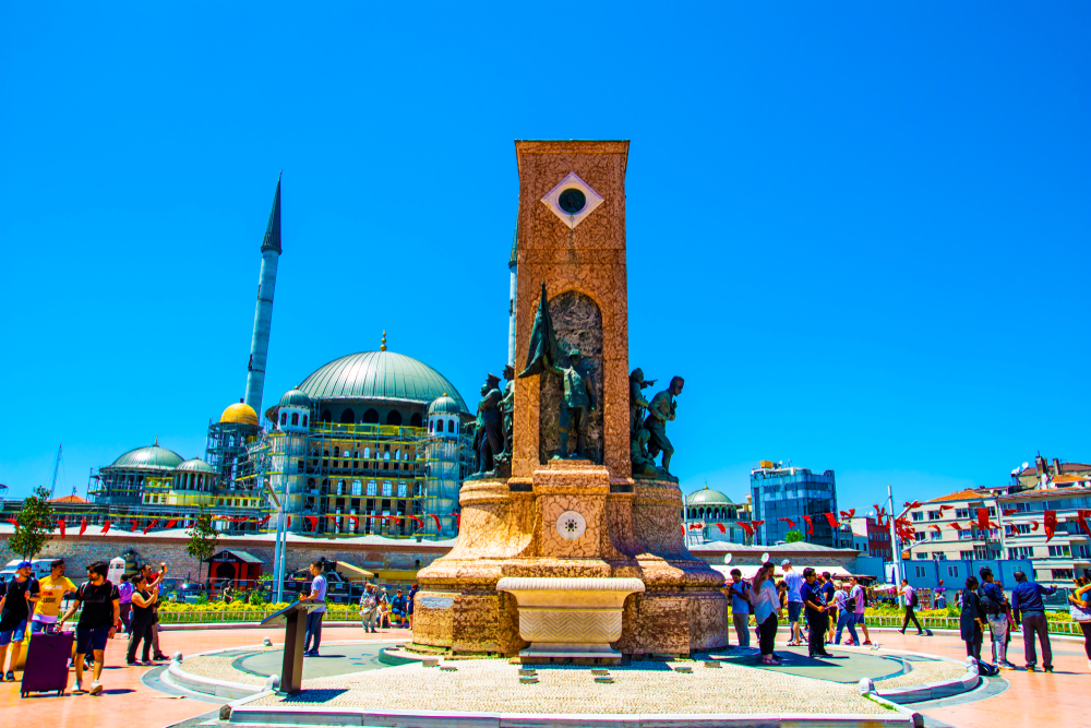 Taksim Square, Istanbul: How To Reach, Best Time & Tips