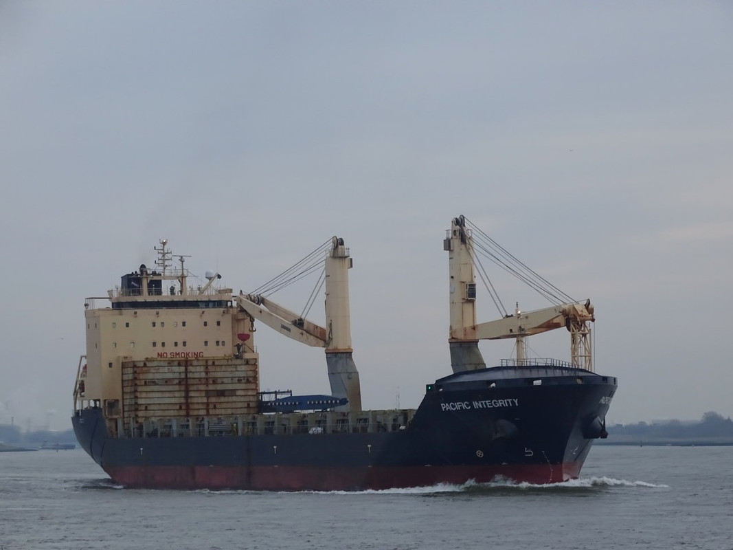 Spotten in De Hoek. - Pagina 679 - SCHEEPVAART FORUM