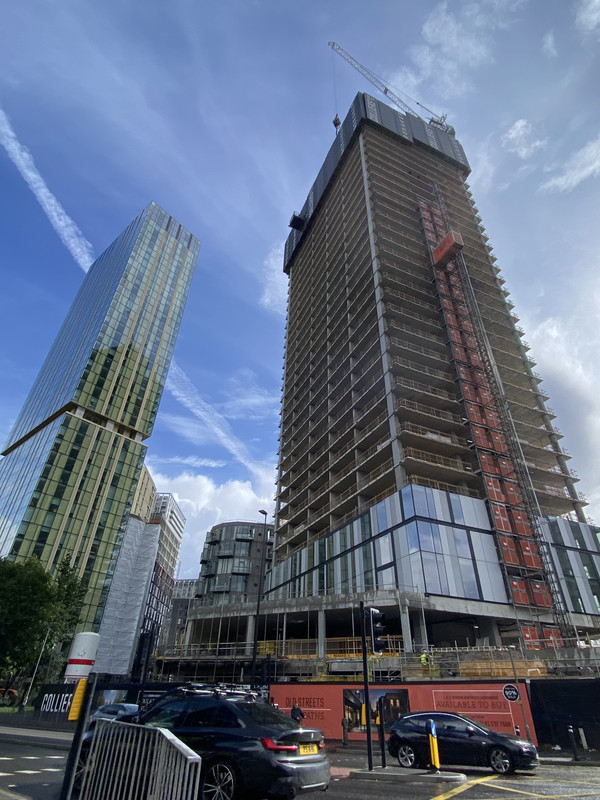 Bankside | Bankside Blvd | Colliers Yard | 129m | 43 fl | U/C | Page 23 ...