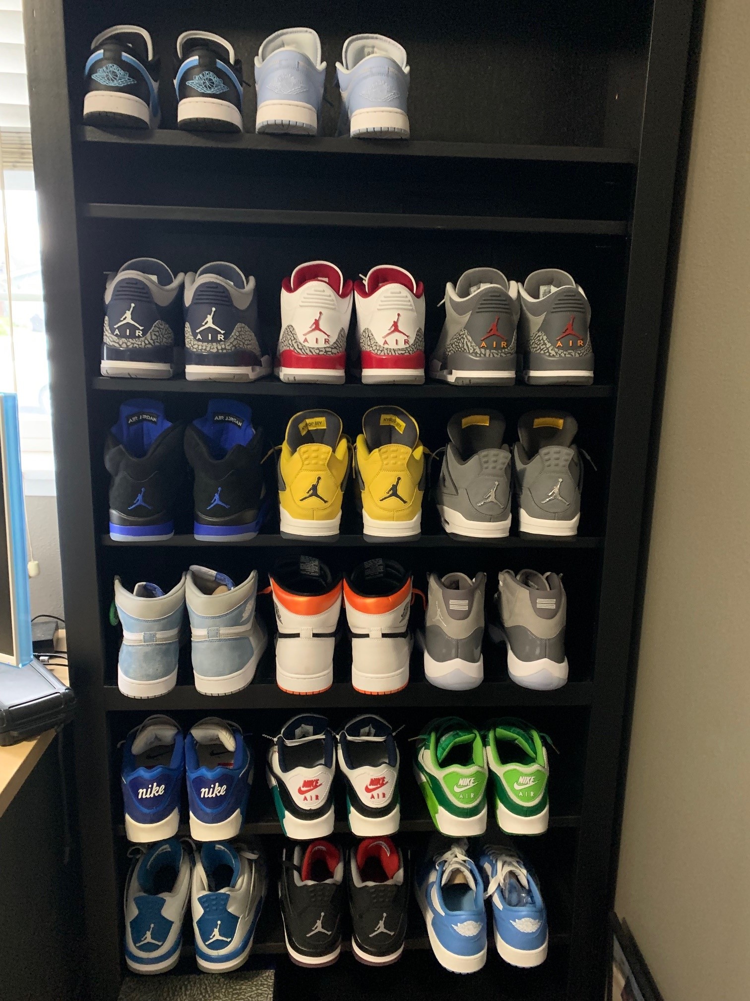 Sneaker Shelf — Postimages