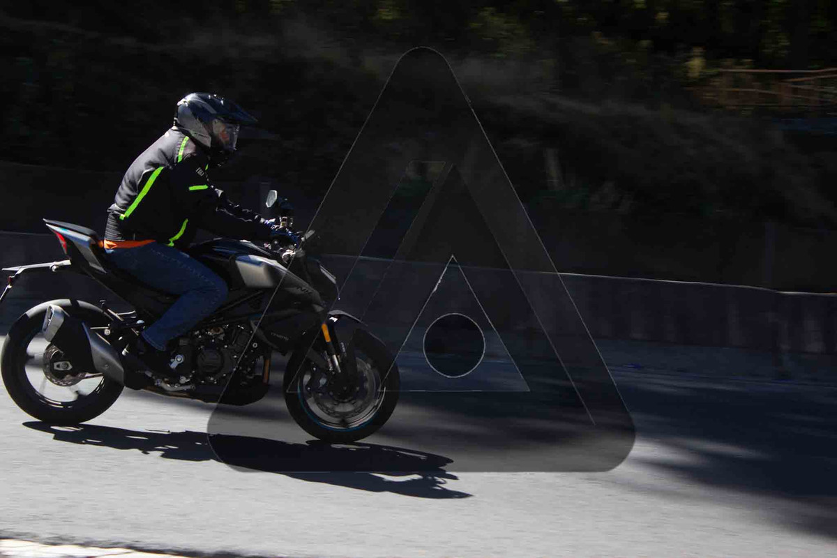 MG 1194 — Postimages