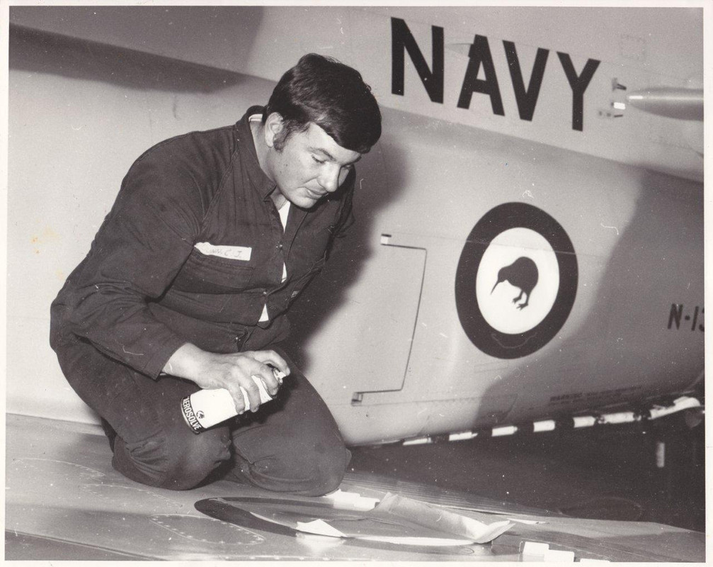 CD kiwi Navy 1984 01 — Postimages