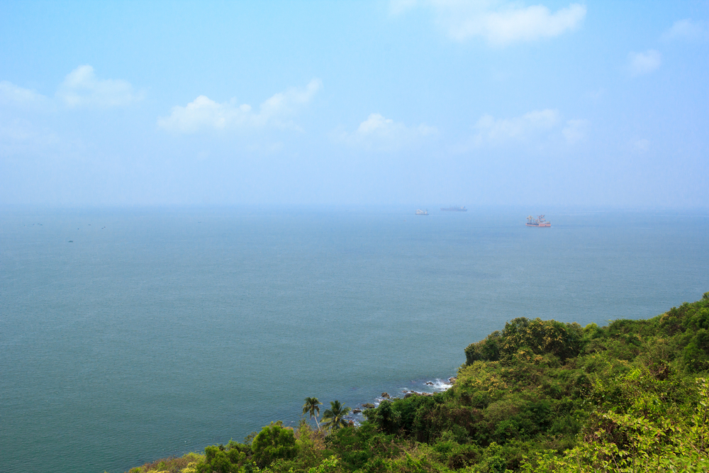 Sinquerim Beach, North Goa: How To Reach, Best Time & Tips