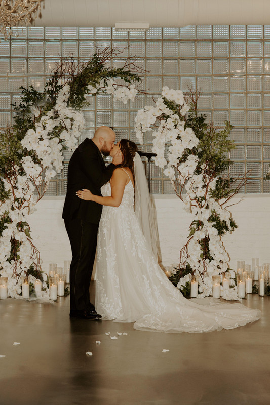 weddingggg — Postimages