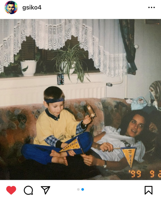 1 E98 E425 391 D 4 EDC A7 D7 98 C24 D58 E504 — Postimages