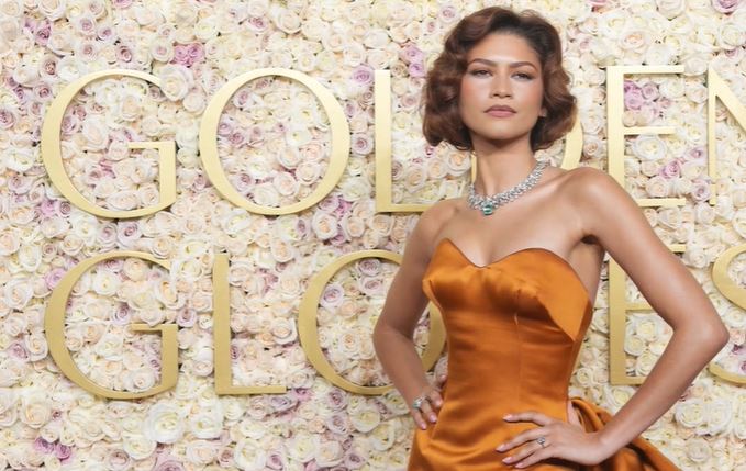 Are Zendaya and Tom Holland engaged? Actress flaunts huge ring at ...