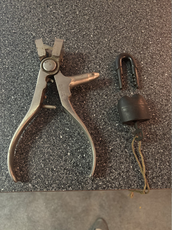 Ideal 30-30 tool & vintage jail lock - 24hourcampfire