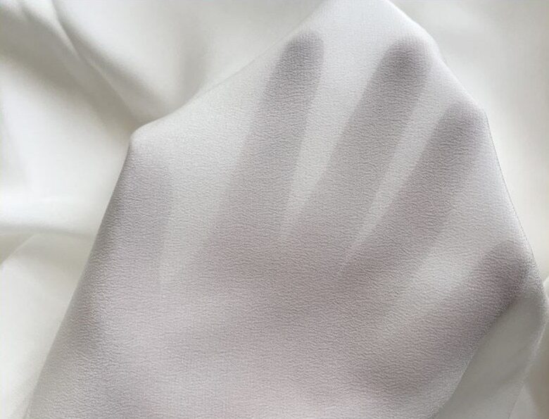 Mengenal Bahan Moscrepe Kain Yang Sering Digunakan Untuk Outfit Hijab ... Mengenal Bahan Moscrepe Kain Yang Sering Digunakan Untuk Outfit Hijab ...