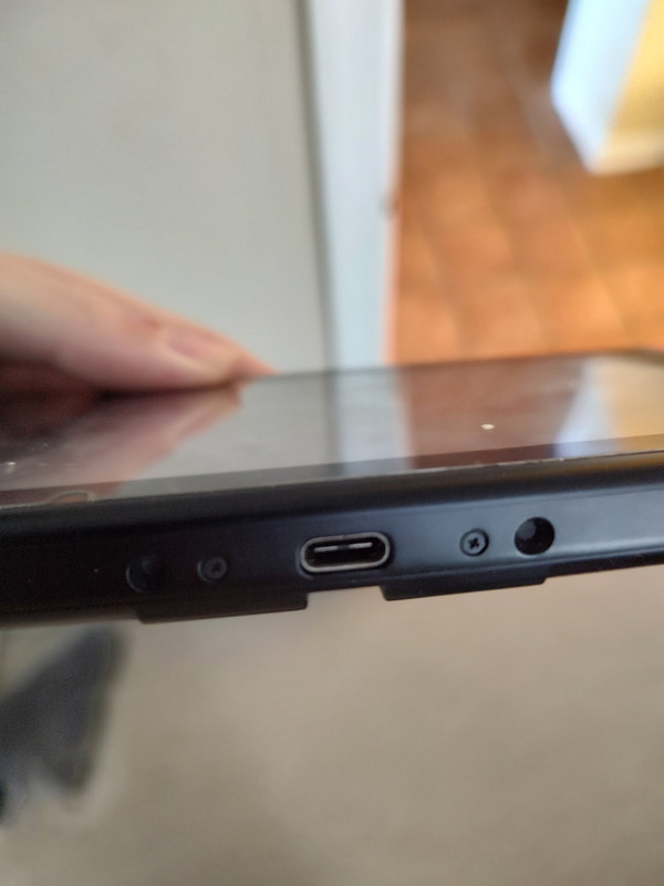 Is my USB-C port broken? : r/techsupport