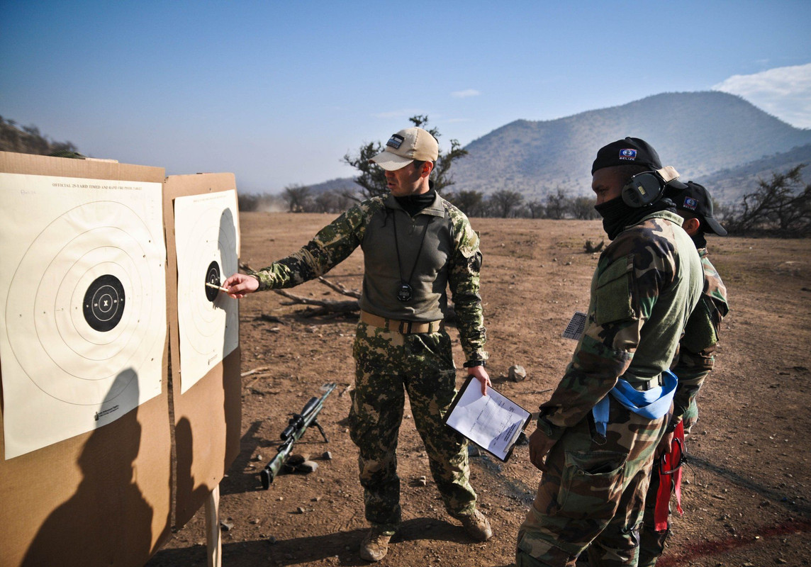Fuerzas Comando Chile Sniper Event A014 — Postimages