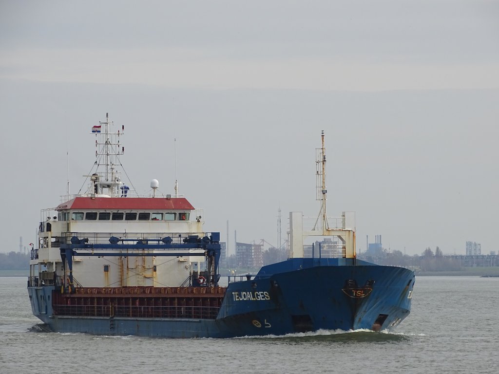 Spotten in De Hoek. - Pagina 658 - SCHEEPVAART FORUM