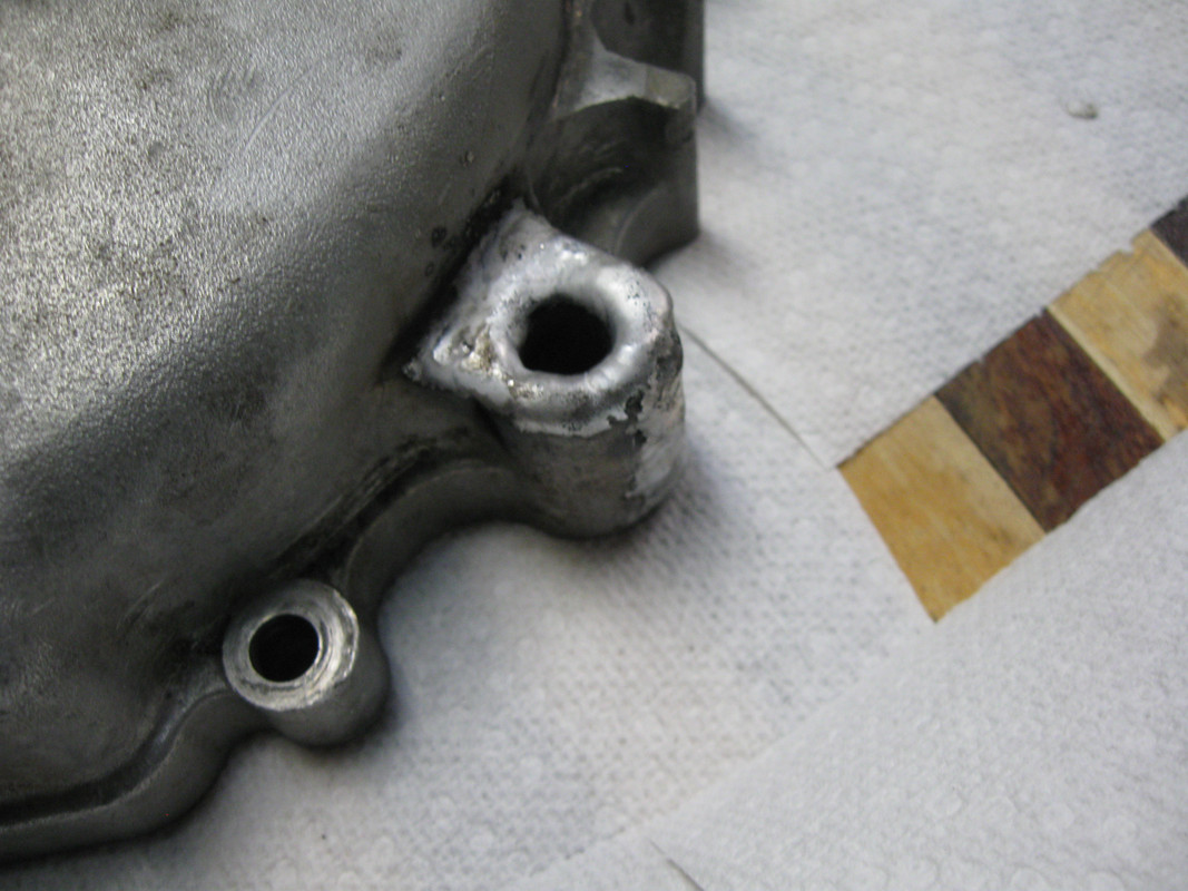 Worn Engine mount welded — Postimages