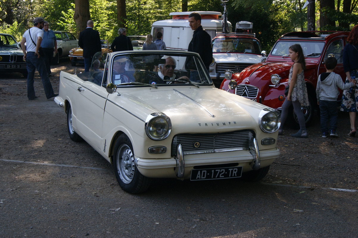 HERALD 1200 SUPER CAB 1963 N°8 — Postimages