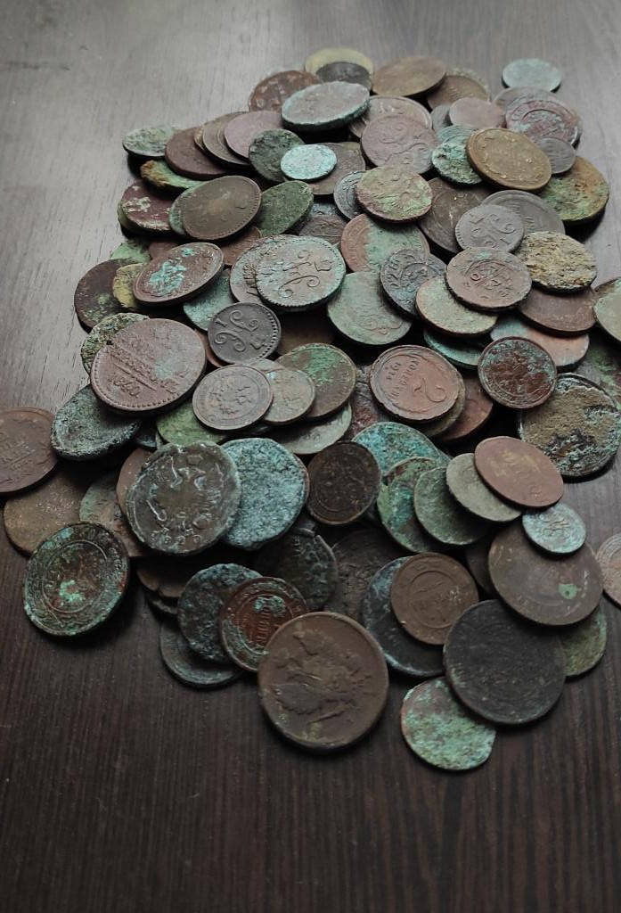 240 2 — Postimages