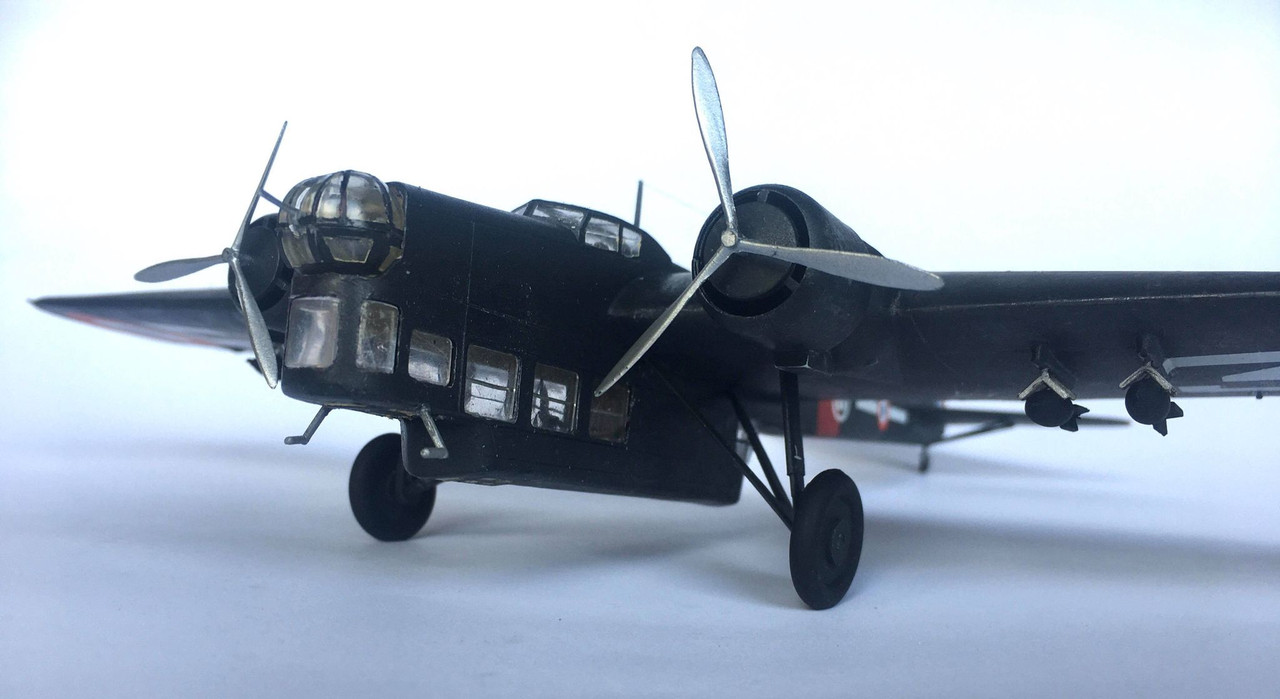 Amiot 143 (Heller 1/72) - Ready for Inspection - Aircraft ...