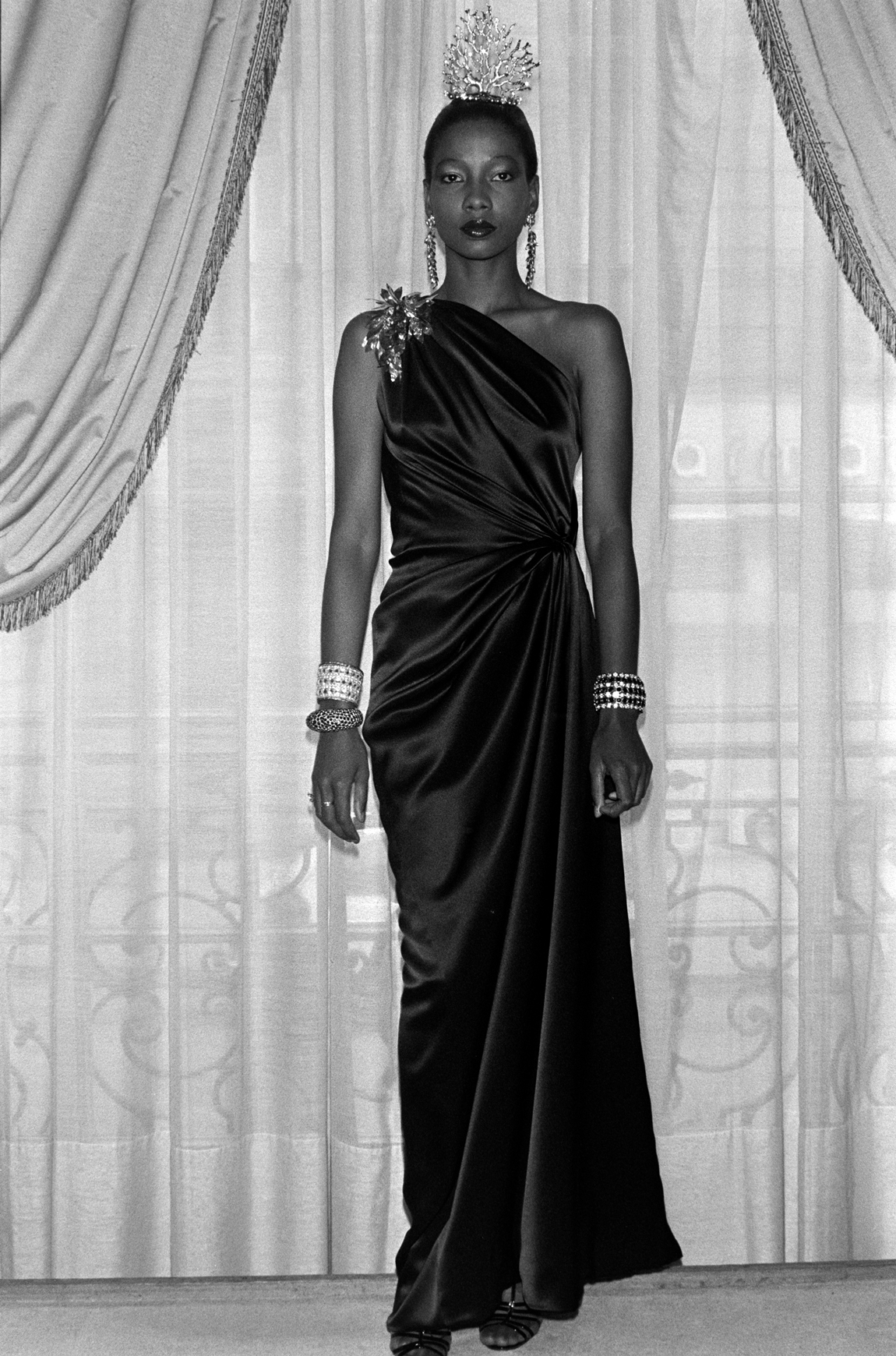 Topmodel MOUNIA Pic Appreciation Thread | Lipstick Alley